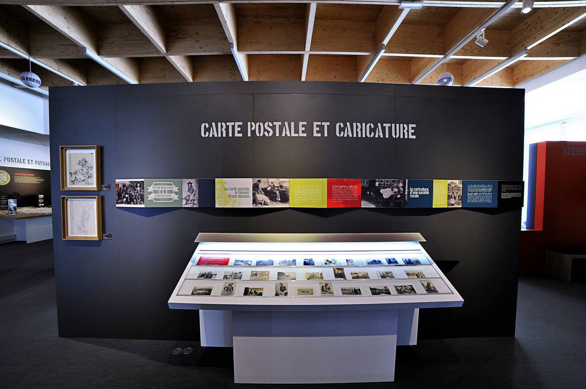 The homing card - The postcard museum | Destination Coeur de Bretagne ...